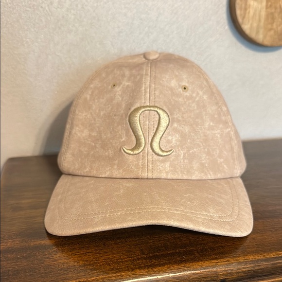 lululemon athletica | Accessories | Lululemon Mens Days Shade Logo ...